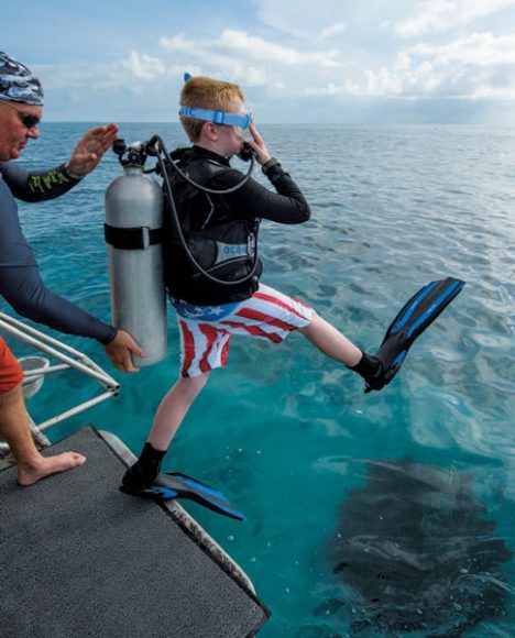 The Easy In: Tips for Performing the Giant Stride Entry | Scuba Diving ...