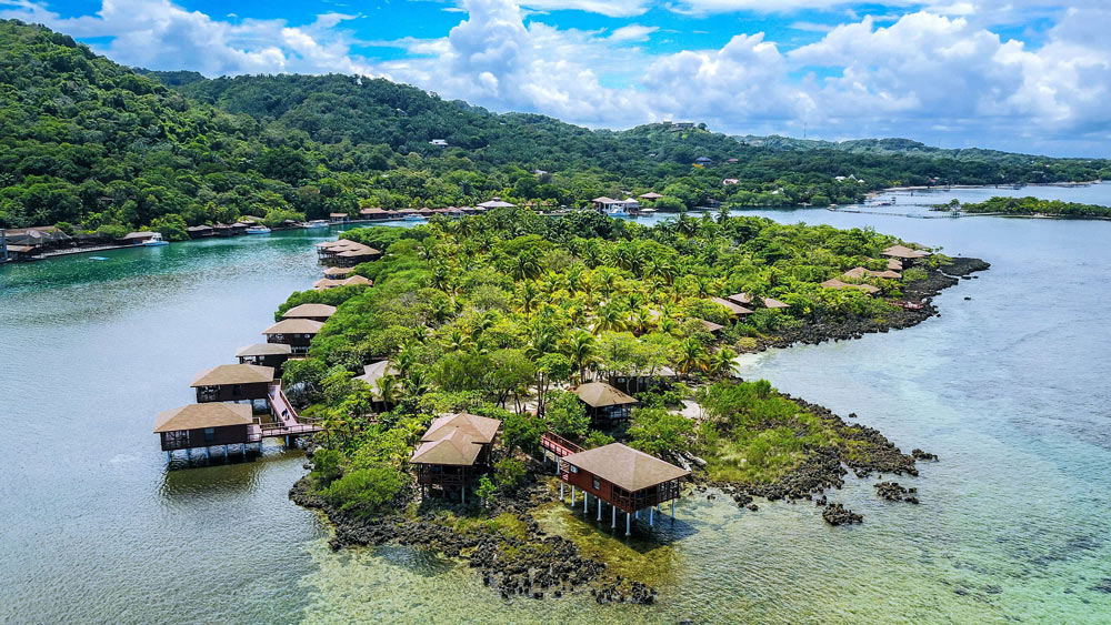 ANTHONY’S KEY RESORT, ROATAN | Dive Training Magazine